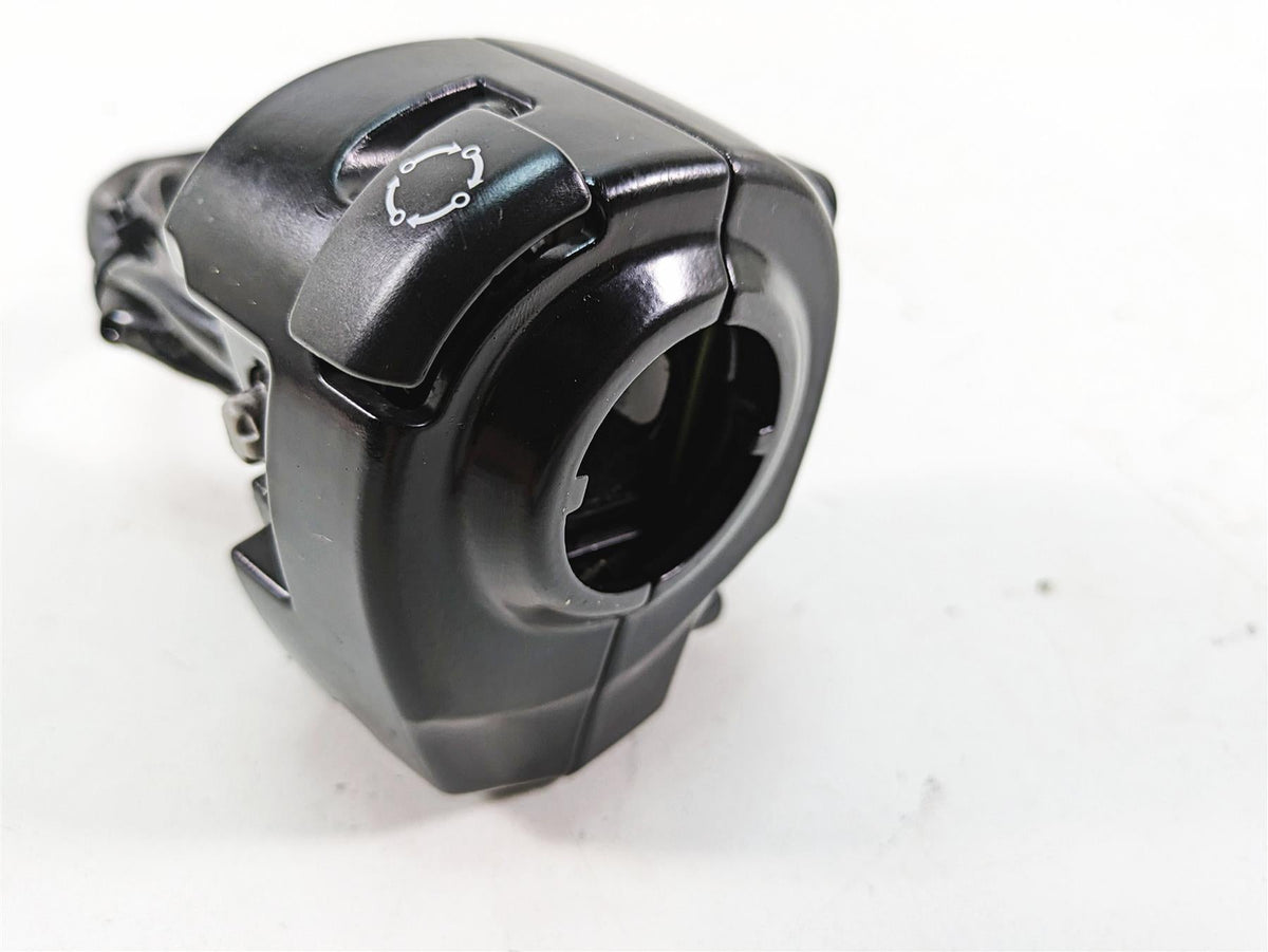 2019 Harley Touring FLHX Street Glide Left Hand Control Switch 7150012 ...