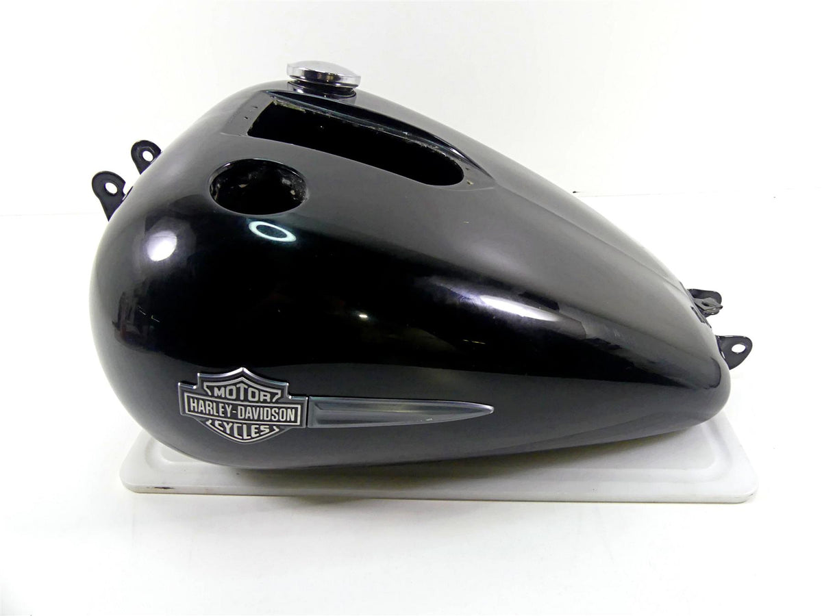 2010 Harley FXDF Dyna Fat Bob Fuel Gas Petrol Tank - Dented 61586-04B ...