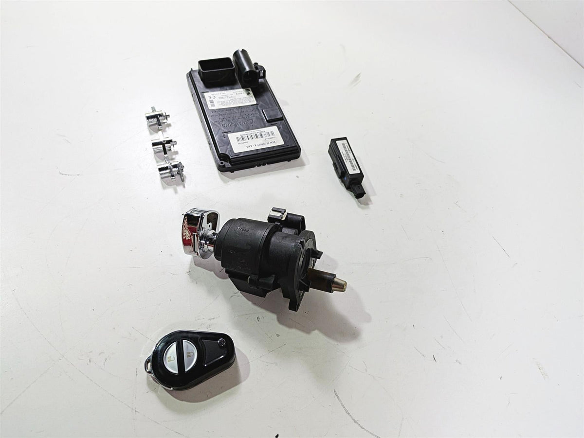 2017 Harley Touring FLHTKSE CVO E-Glide Bcm Ignition Switch Key Set ...