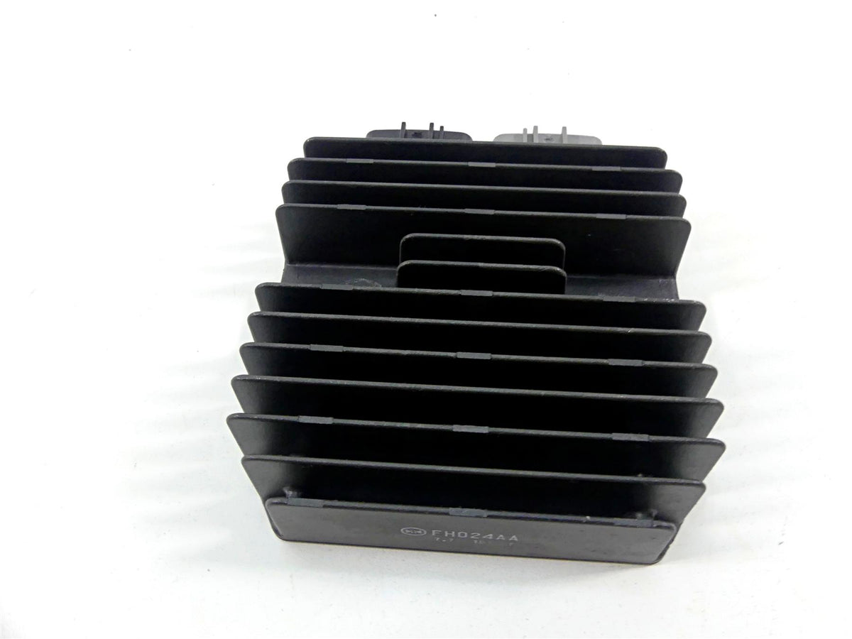 2018 Can Am Commander 1000R XT Rectifier Voltage Regulator FH024AA ...
