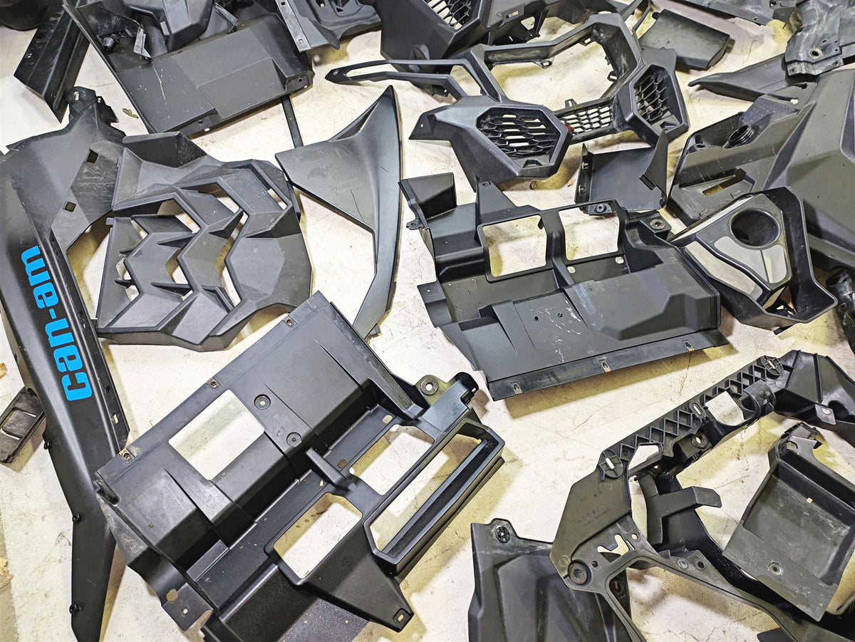 2018 Can Am Maverick X3 XRC Turbo R Plastic Fairing Panels Alu Top ...