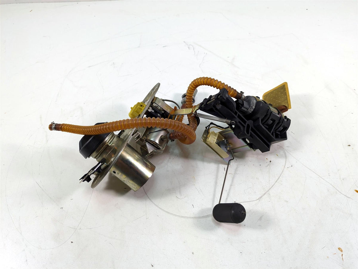 2006 Harley Touring FLHTCUI Electra Glide Fuel Gas Petrol Pump -Read ...