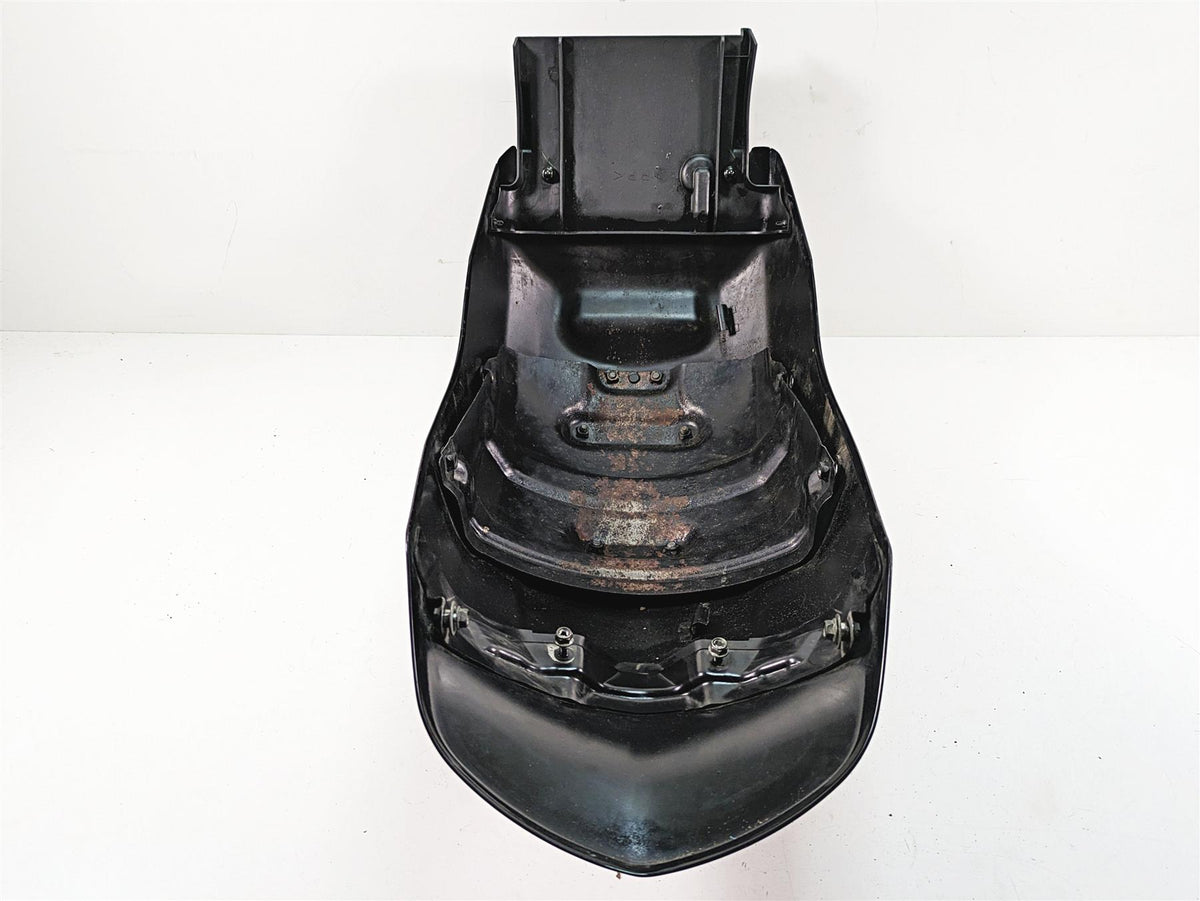 2009 Yamaha XV1900 Raider Rear Fender -Dents C7-YK216-00-P1 – Mototech271