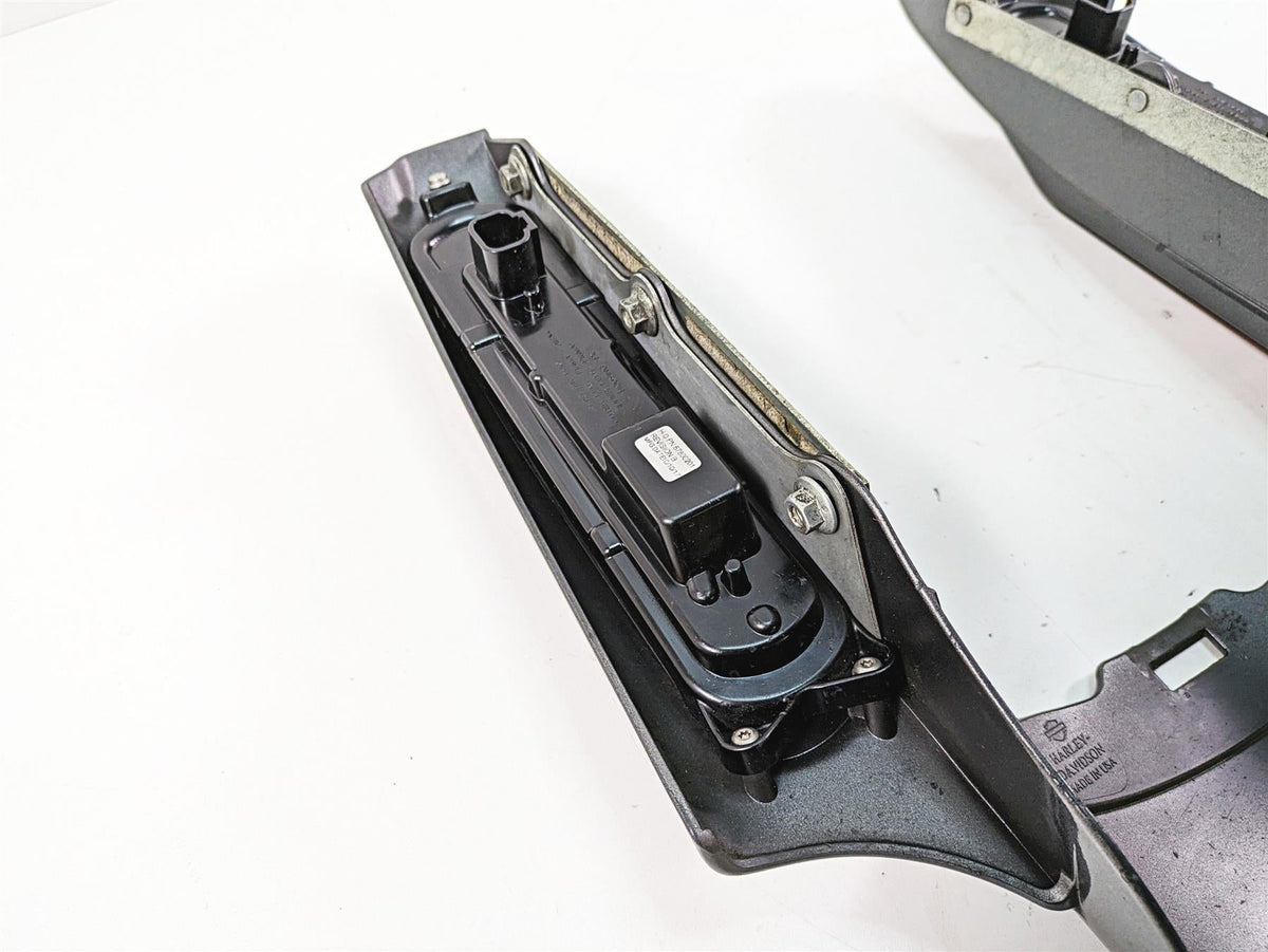 2018 Harley Touring FLHXSE CVO Street Glide Rear Tail Fascia Light Set ...