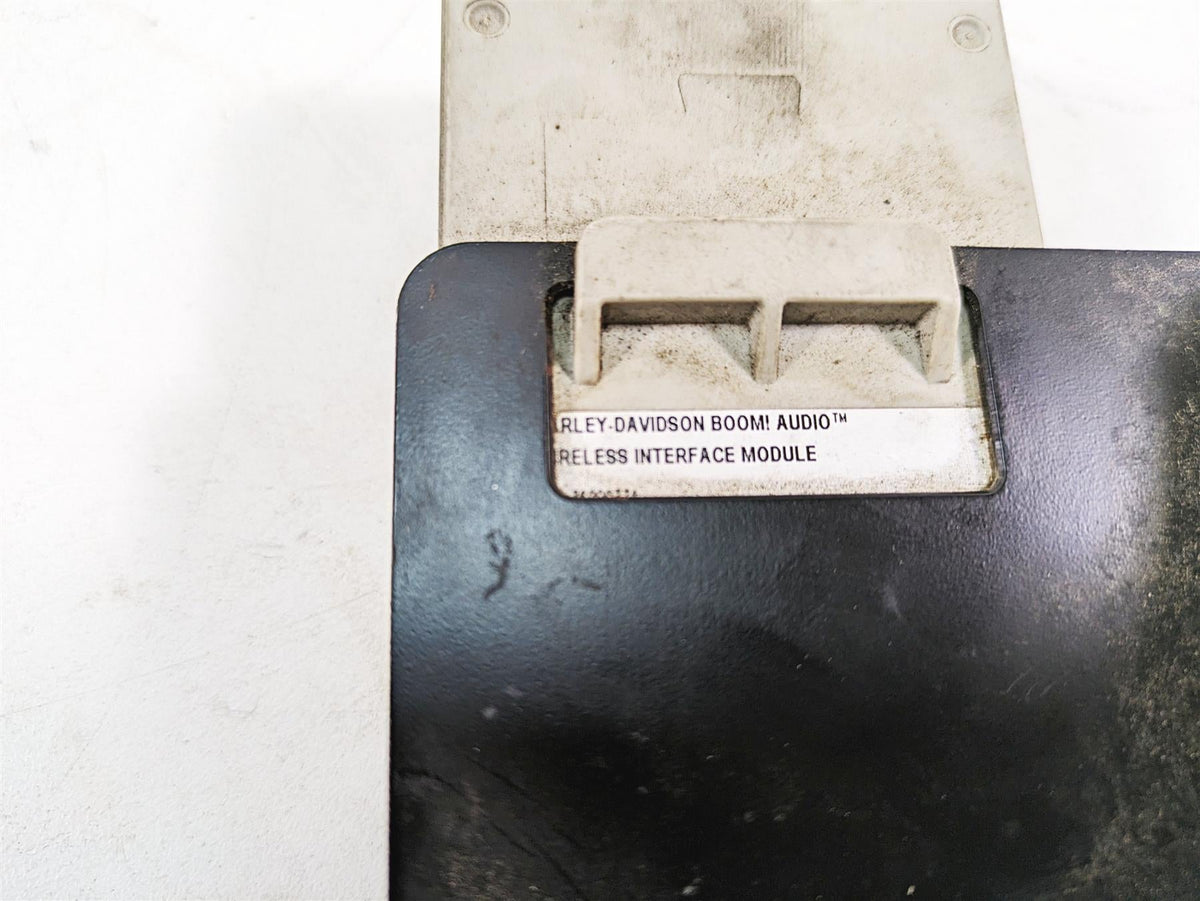 2018 Harley Touring FLHXSE CVO Street Glide Wireless Interface Module ...