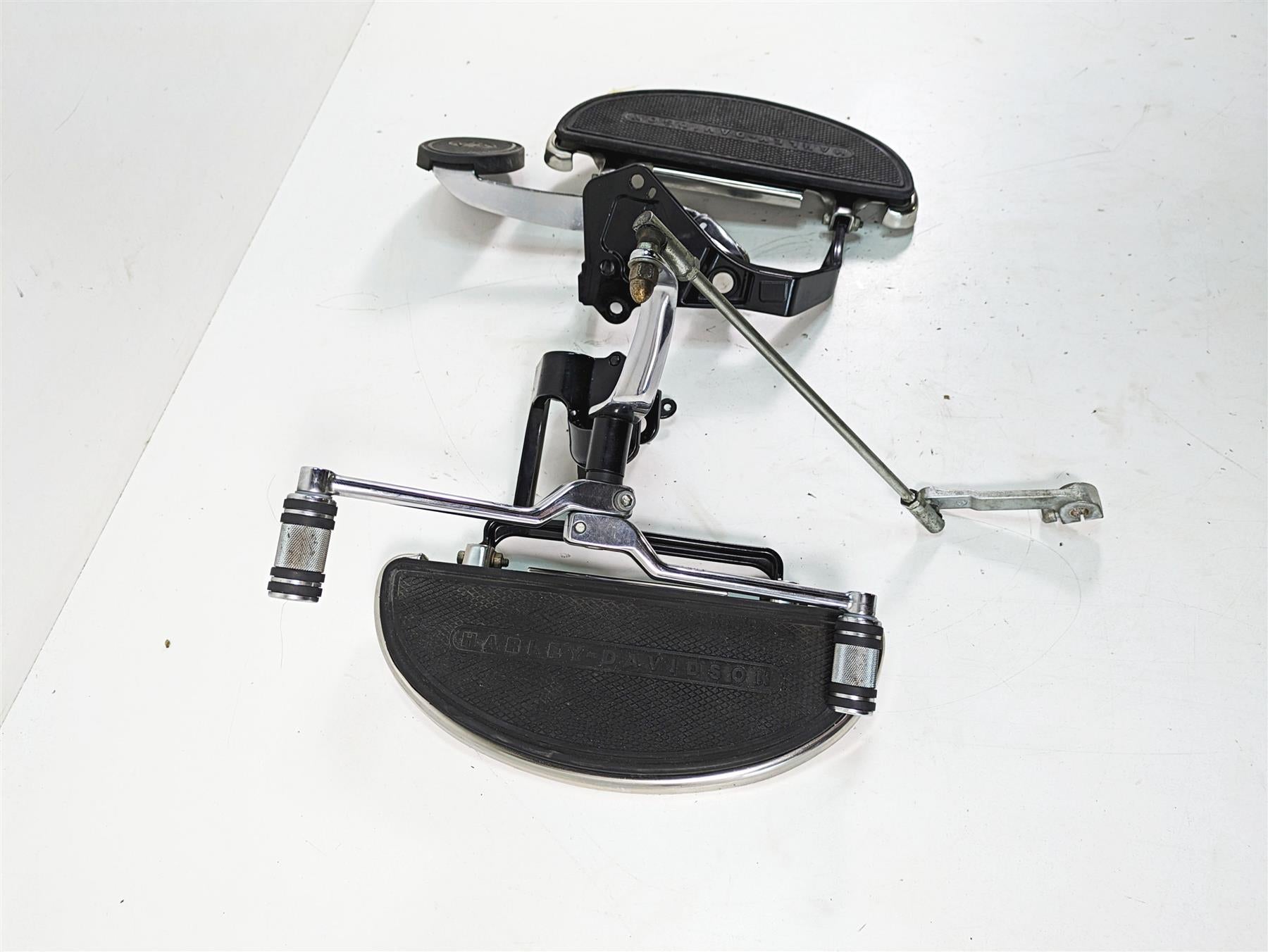 2013 Harley Softail FLSTC Heritage Classic Front Floorboard Lever Set ...